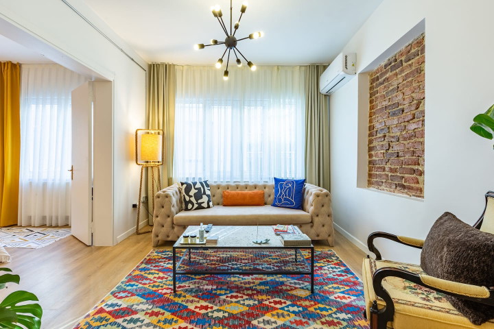 Architect-designed 2br Central Cihangir - Beykoz