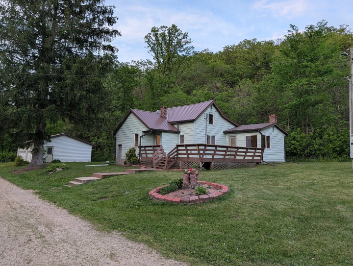 Woodland Cottage - Viroqua, WI