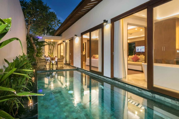 Romantic Private Pool Villa In Central Kuta - Kuta