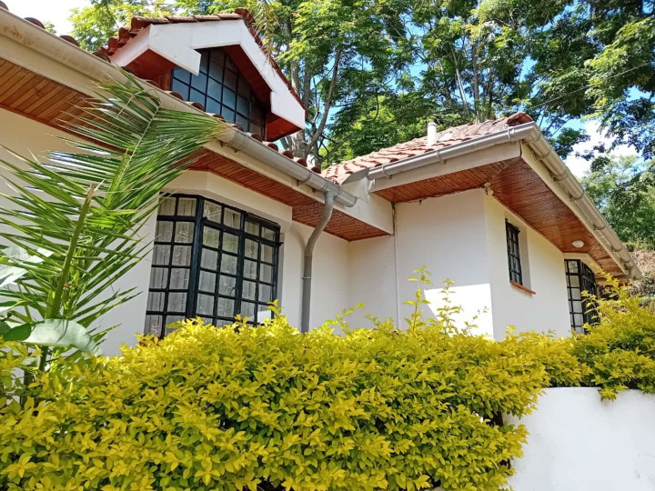 Rosslyn Guest House Near Runda & Un (Ngh02) - Nairobi