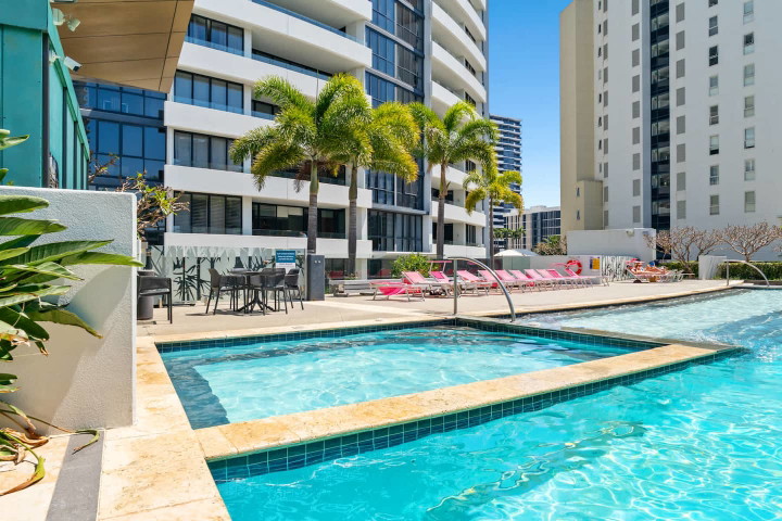 Ocean View 3 Br Apt Broadbeach - Broadbeach