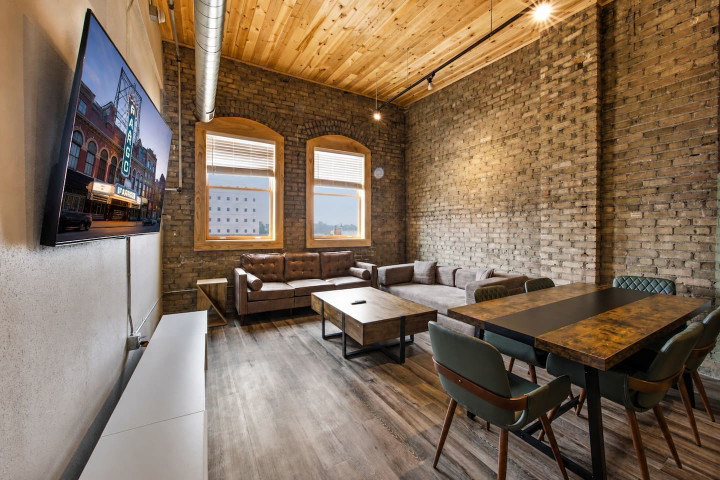Cozy Wood & Brick Loft · Steps To Broadway - Fargo, ND