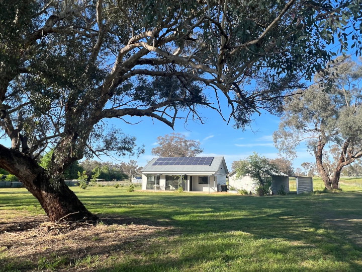 Elora Cottage - A Peaceful Rural Getaway - Cootamundra