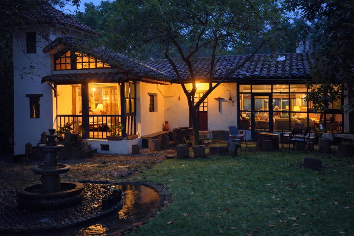 Charming House & Gardens. 10 Guests. Wifi 250mbps - Napo