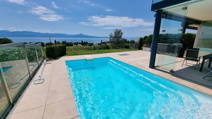 Duplex, Piscine Privée,chauffée De Mars à Novembre - Nyon