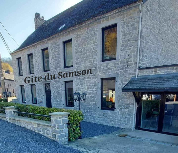 " Gite Du Samson " Capacité 15 Personnes - Namen