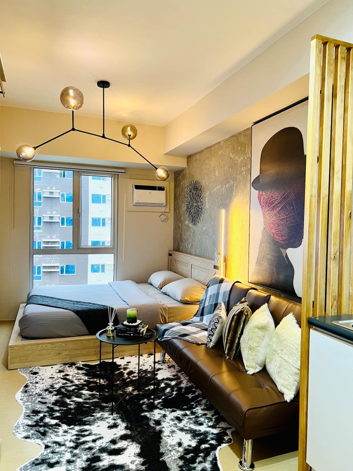Stylish Modern Industrial Studio (Newly Renovated) - Iloilo City