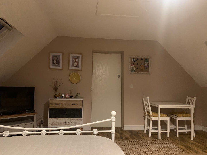 A Self Contained Annexe - Witney