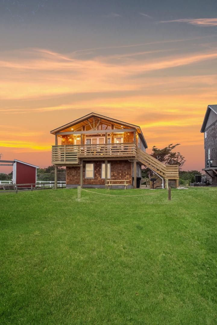 Couples' Obx Getaway Hot Tub Short Walk To Beach - Outer Banks, NC