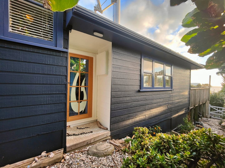 The Blue House - Paekākāriki