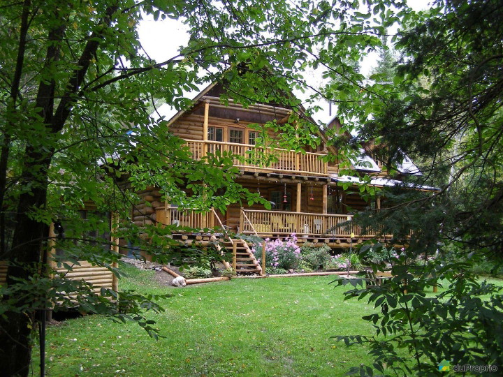 Chalet Karibu Charming Waterfront Home Near Ottawa - Quebec