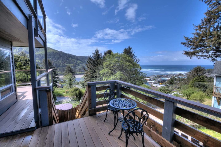 Ocean View! Dog Friendly! Hot Tub!~ Honoka House - Yachats, OR