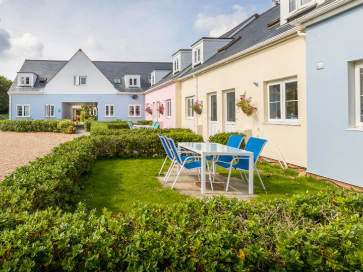 Two Bedroom Cottage At The 4* Ellingham Cottages, Perfect For Families - Guernsey