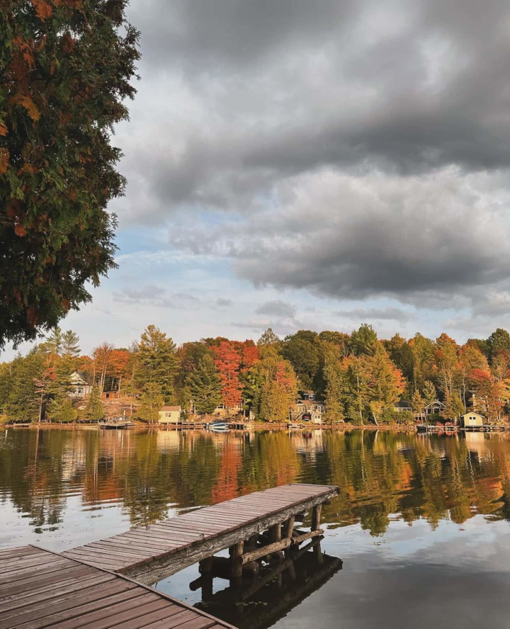 Private Rustic Lodge W/ Lakefront Views - Kawartha Lakes