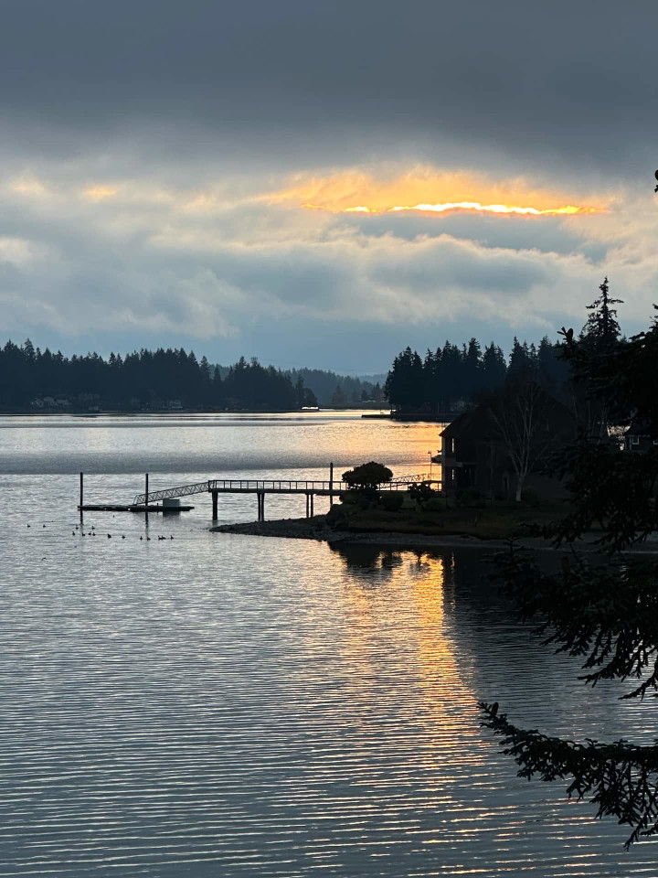 The Coop Is A Renovated 1907 Poultry Barn! - Silverdale, WA