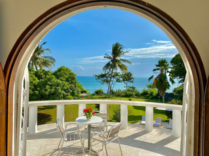 Beachfront Villa With Pool & Sunset View | 4br - Zanzibar