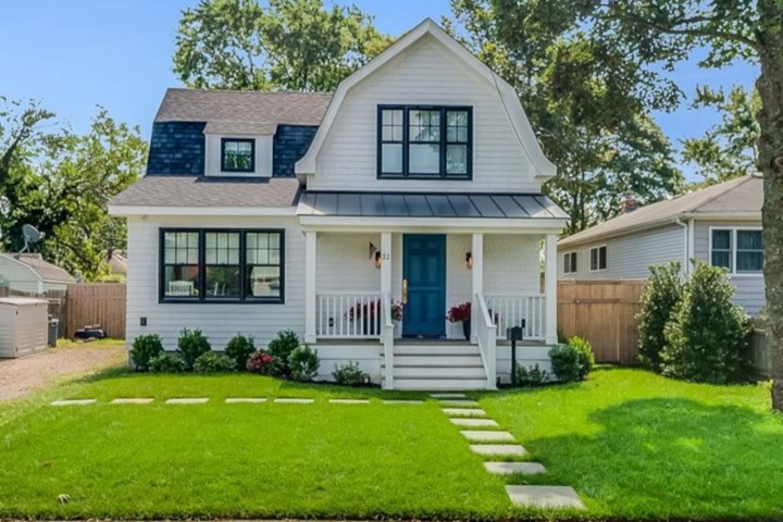 Hamptons Style Cottage Close To Everything! - Fire Island, NY