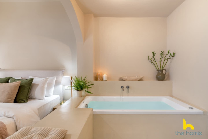 Romantic Luxury Hideaway Near Acropolis W/ Jacuzzi - Athens