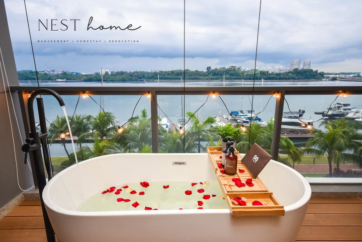 [Bathtub & Seaview] R&f Luxury Studio [Projector] 03 - Bukit Batok