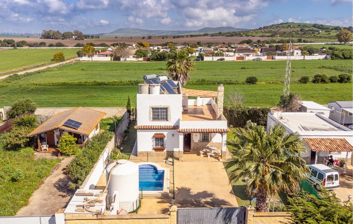 Amazing Home In El Palmar - Vejer de la Frontera