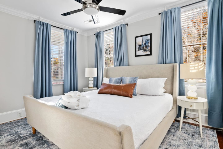 Suite Retreat On Coming Street ^ Walk Everywhere! - Charleston, SC