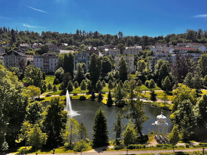 Penthouse By The Kurpark Pond - Hohenstein