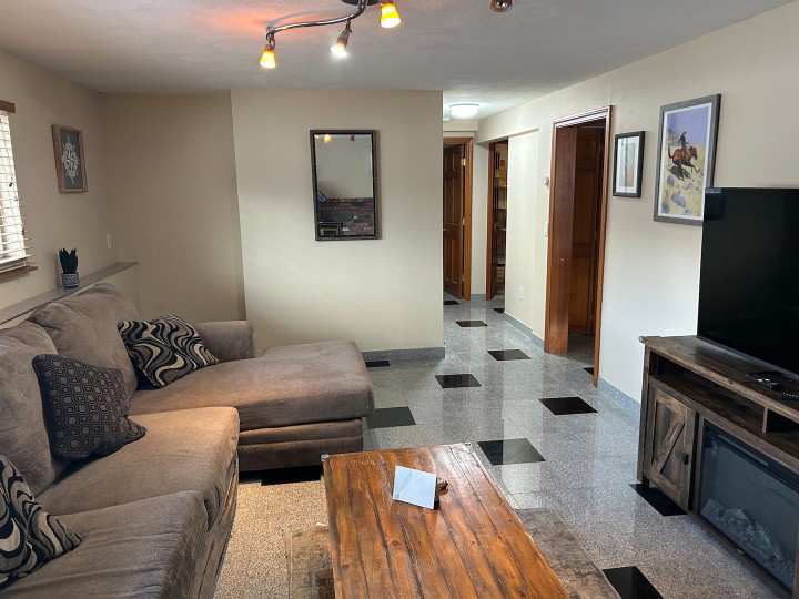 Private Luxury 2 Bedroom Suite - Framingham, MA