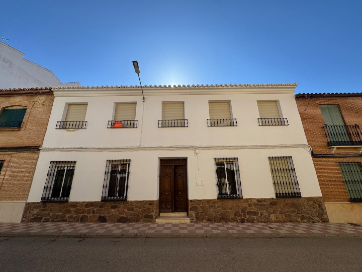 Una Auténtica Joya Para Disfrutar En Familia - Valdepeñas