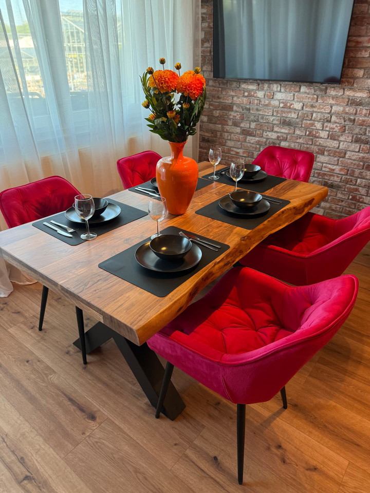 Bee Apartments: Design, Kitchen, Parking - Aachen