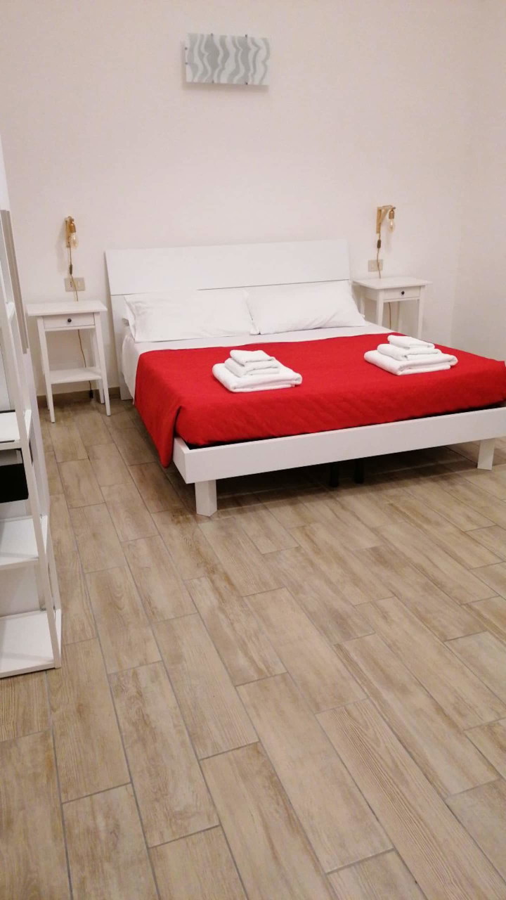 Gaeta Centre: Stylish Studio Apartment 10 Minutes From The Sea! - Gaeta