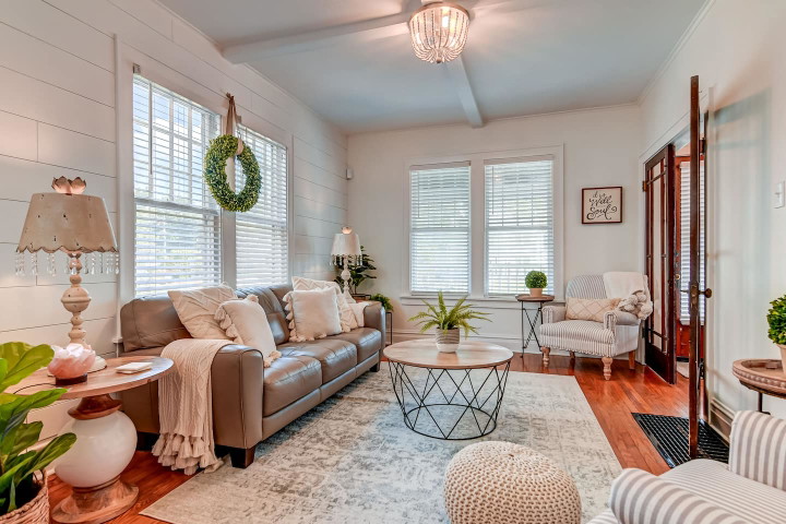 The Haven: Chic, Serene Retreat - Springfield, IL