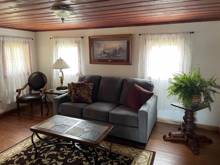 Cozy Cottage - Lake Erie, PA
