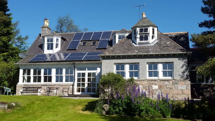 Fabulous Sunny House In Large Private Gardens. Sun Porch & Patio. Mountain Views - Braemar