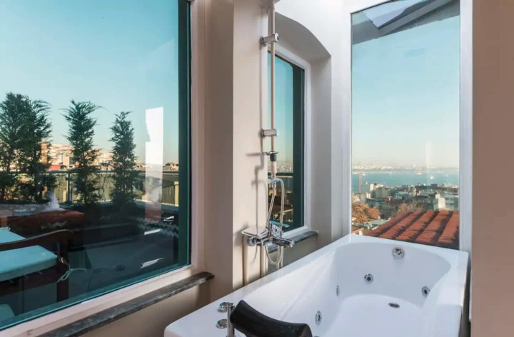Triplex-14pax-centre-galata-3toits-6chambres-4lits - Balat