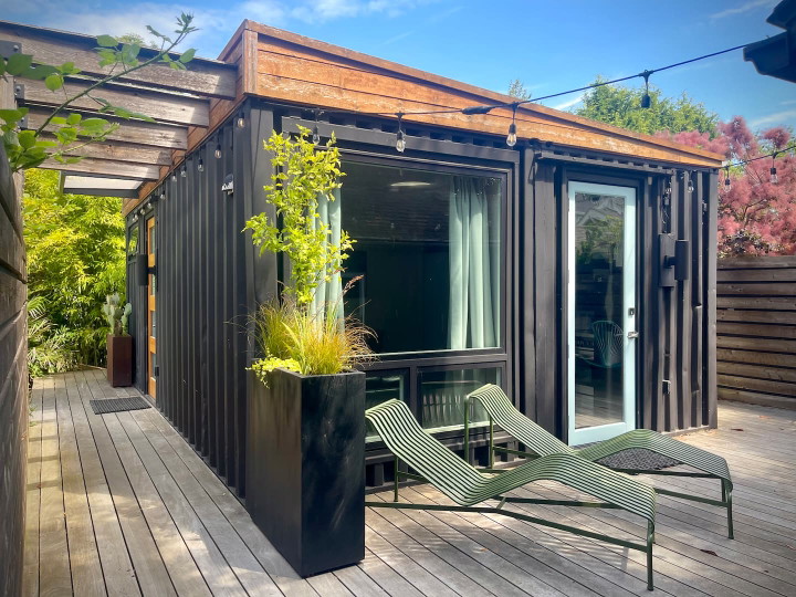 Shipping Container Home In Famous Alberta Arts! - Oregón