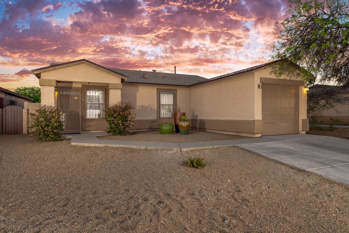 Kino Sports | Outdoor Space | Garage | 3 Br & 2 Ba - Tucson