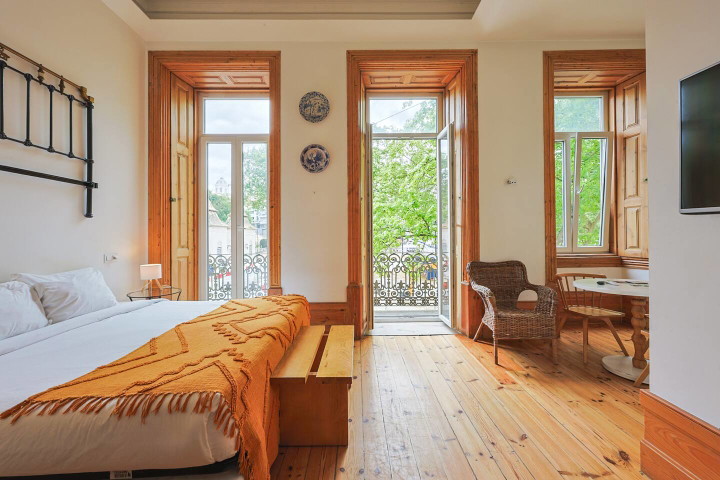 Room With View & Balcony | Casa Da Praça By Purus - Coimbra