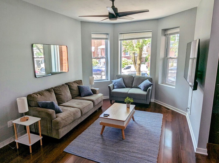Bright Modern Flat With Free Garage Parking - Chicago