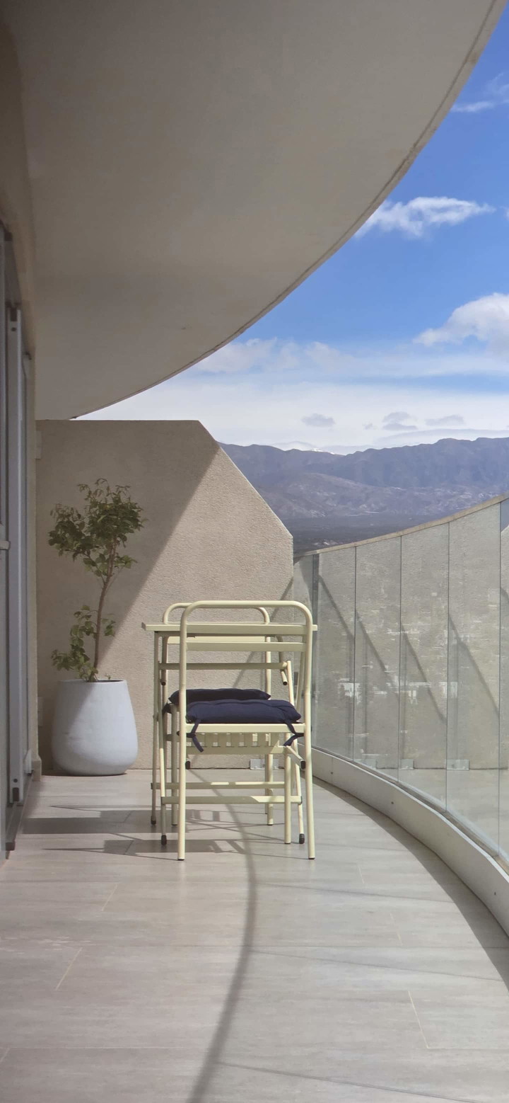 Moderne Et Vue Incroyable Avec Balcon Et Piscine - Argentina