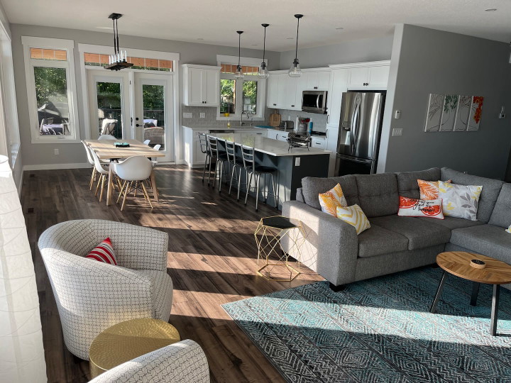 Beautiful Four Bedroom Lakefront Cottage Echo Lake - Saskatchewan