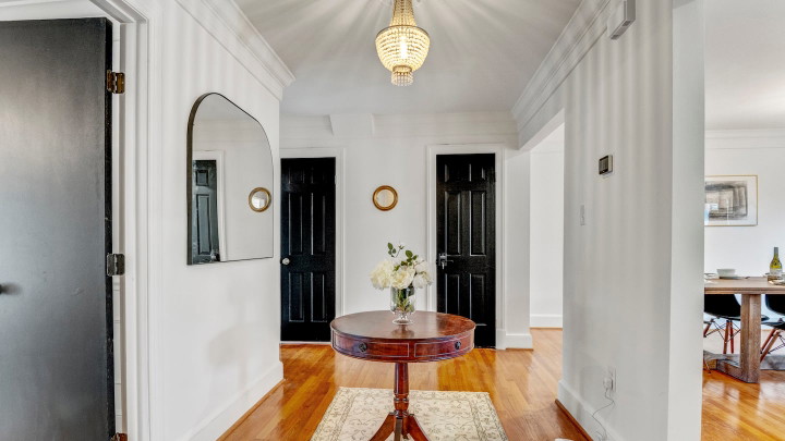 *Elegant* Arlington Home Blks To Metro! - Arlington, VA