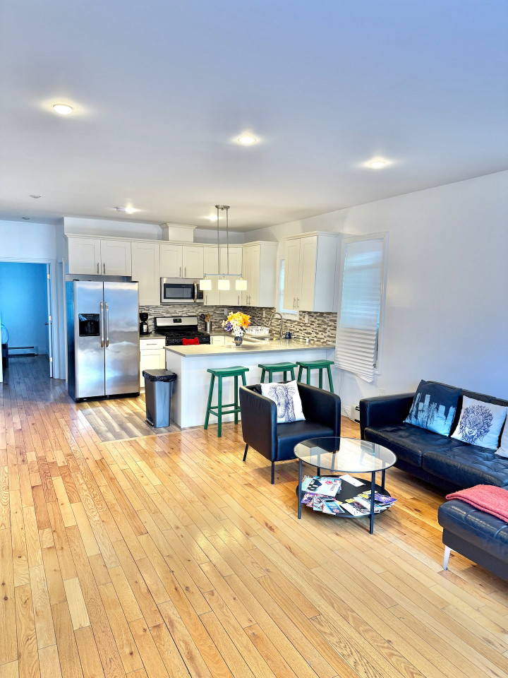 Beautiful Crown Heights Apt - Brooklyn, NY