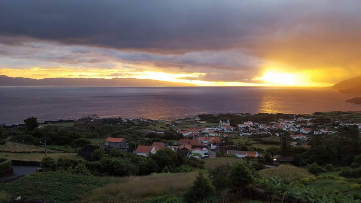 Barrocas Do Mar - Apt. T0 With Balcony - Sea View - Pico Island
