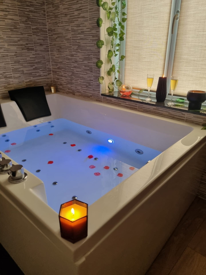 Jungle Spa Balnéo Xxl Privative Près De Lille - Tourcoing