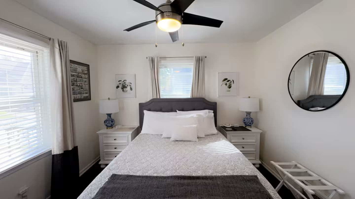 Cozy Kirkwood Getawayqueen Bedwalkable Location - Kirkwood, MO
