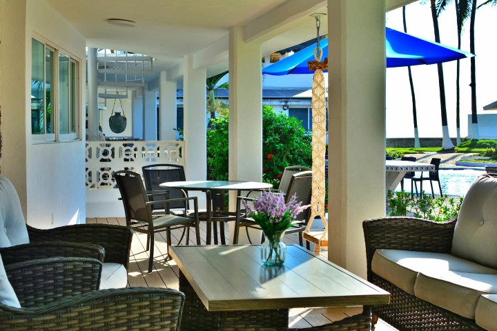 Beachfront Apartment, - Manzanillo