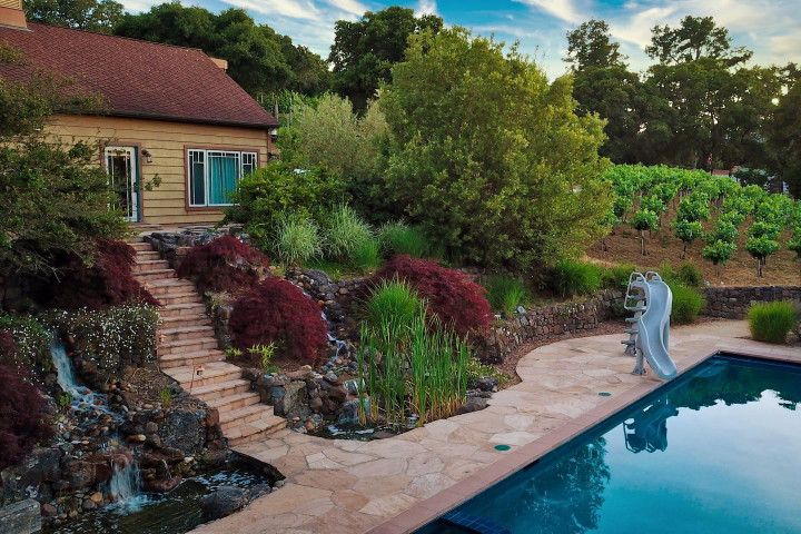 Casa Familiar De 3 Dormitorios En Un Viñedo Tranquilo Cerca De Stanford Y Palo Alto - Woodside, CA