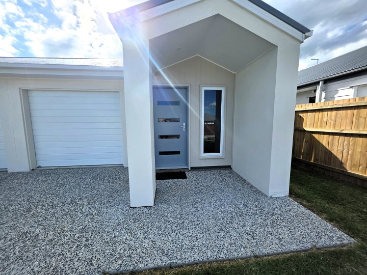 Lasek Duplex (Seq) - 3 Bed 2 Bath - Caboolture