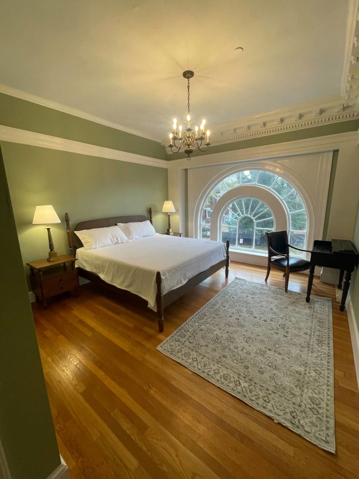 Monticello Hotel King Bed Suite - Charlottesville, VA