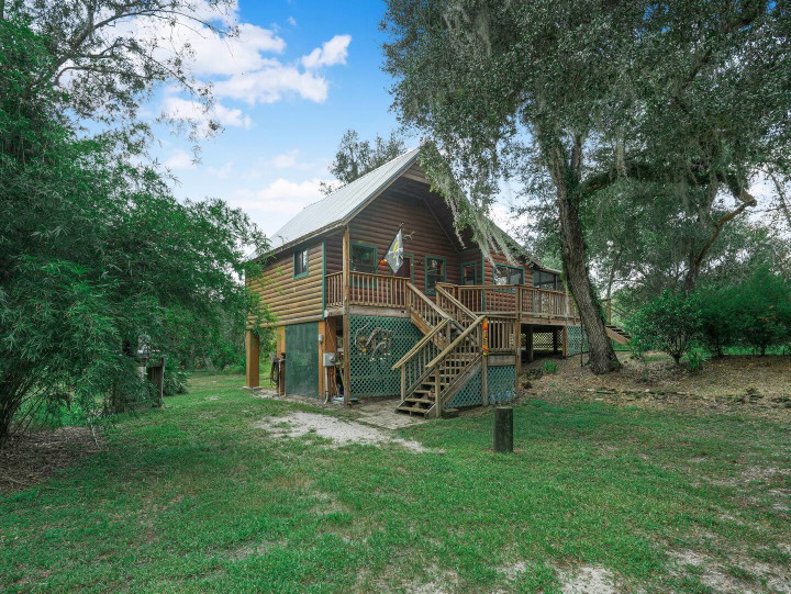 Pirates Cove Cabin | A Rustic River Escape - Arcadia, FL